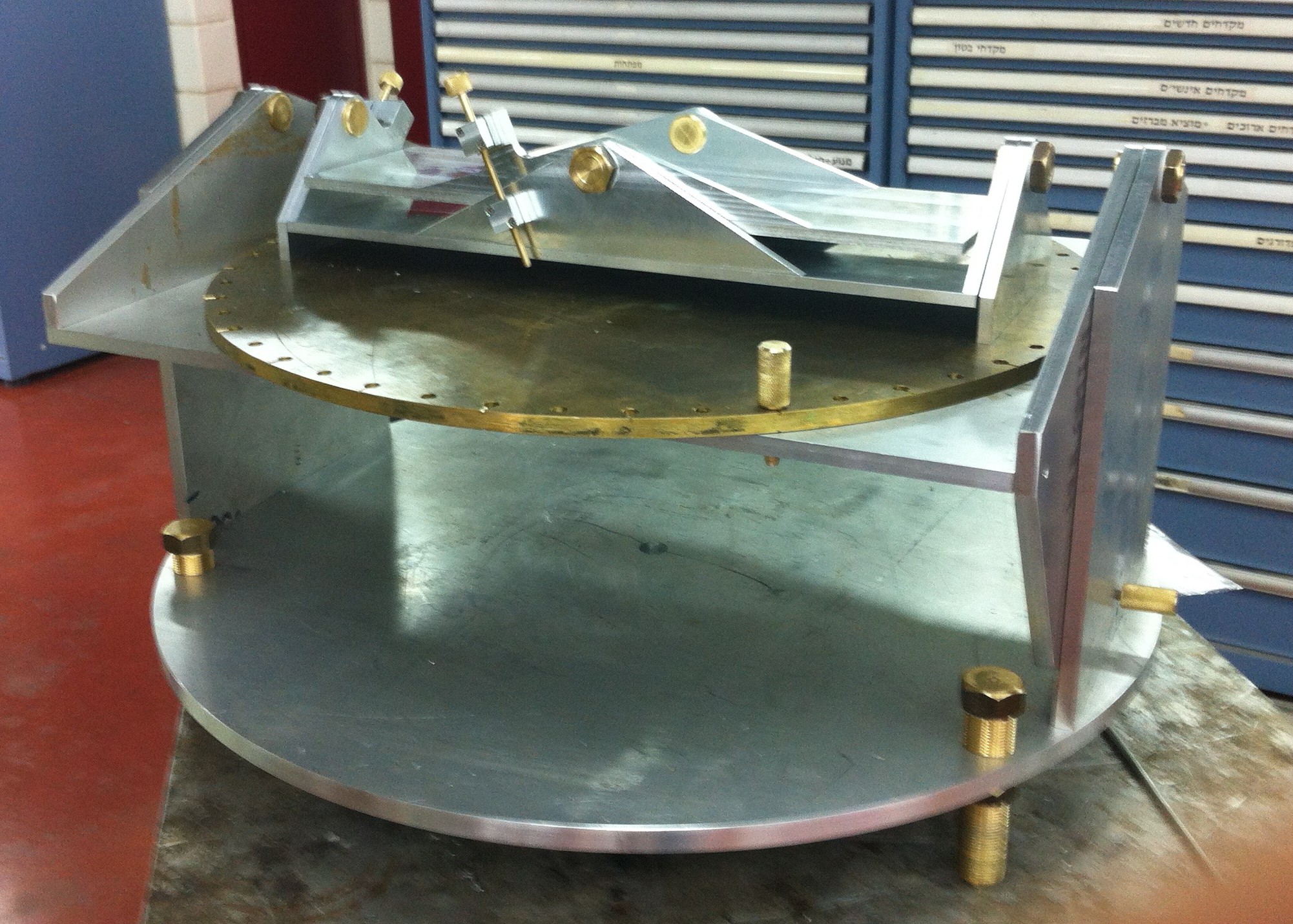 Towed Vector Magnetometer | BGU Geomagnetic Lab